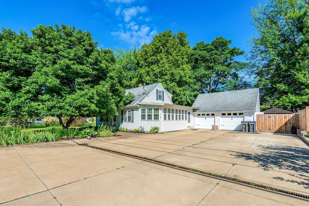 Apple Orchard – SRN Realty LLC | Home